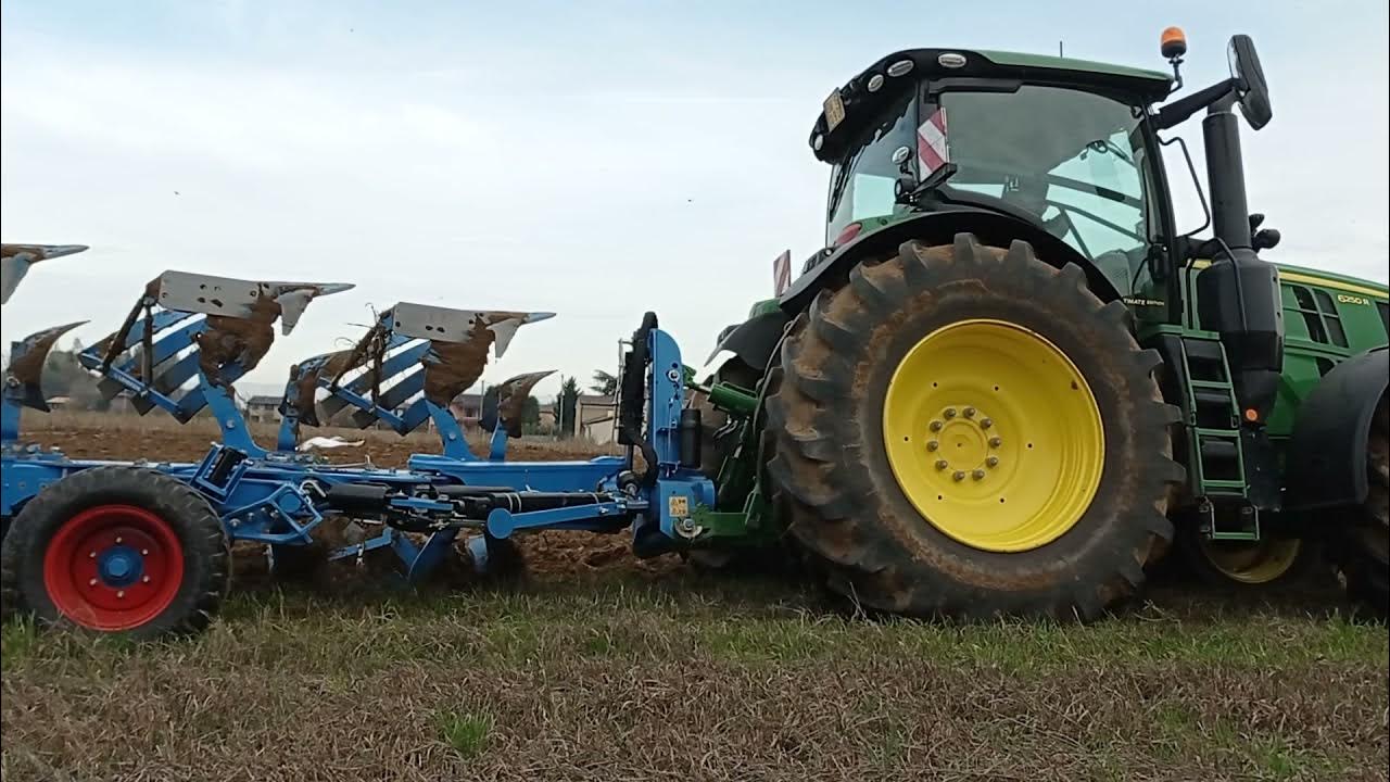 aratura...john deere 6250 R ,con quadrivomere Lekmann - YouTube
