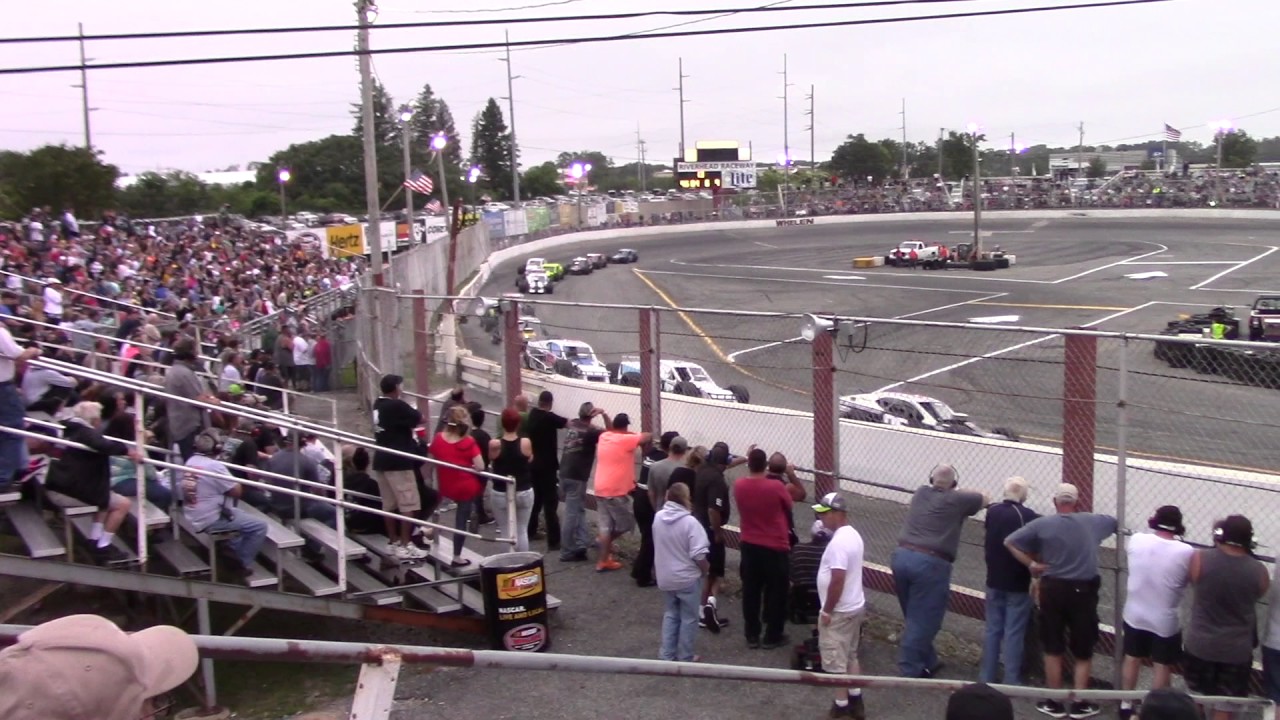 Riverhead Raceway Modified 67 lap feature, 7/1/17 - YouTube