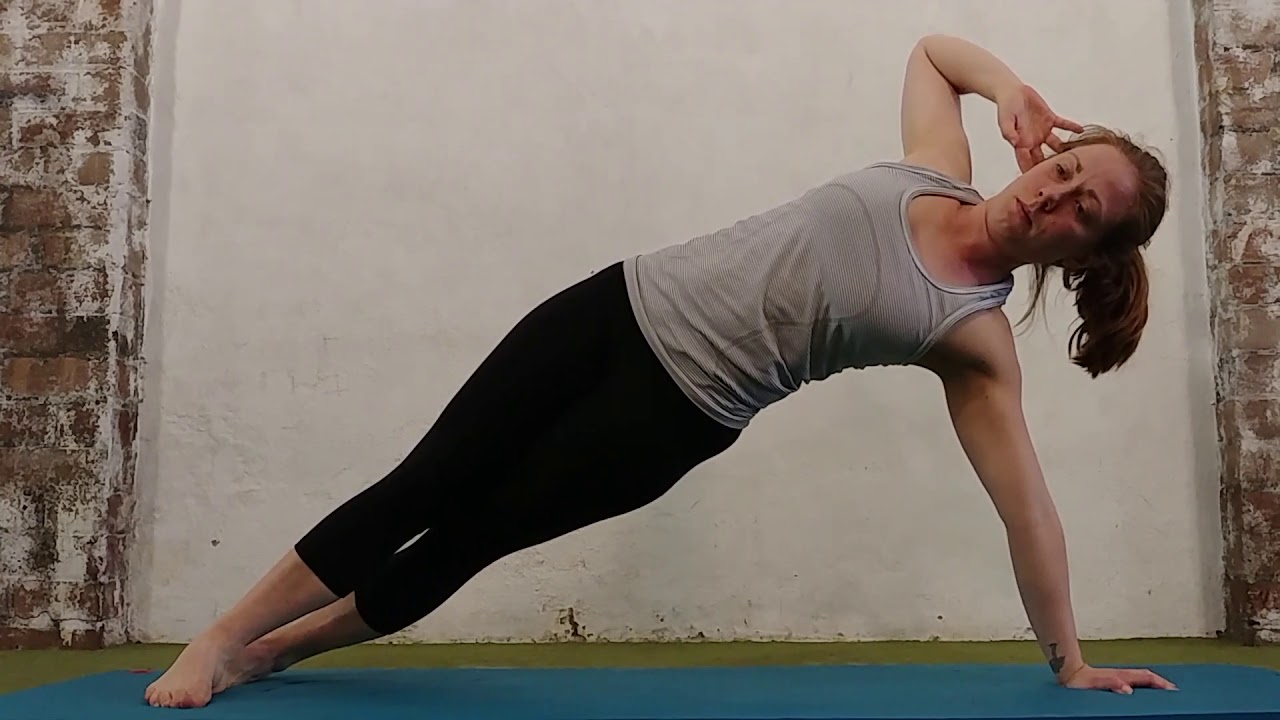 Side plank, twist - YouTube