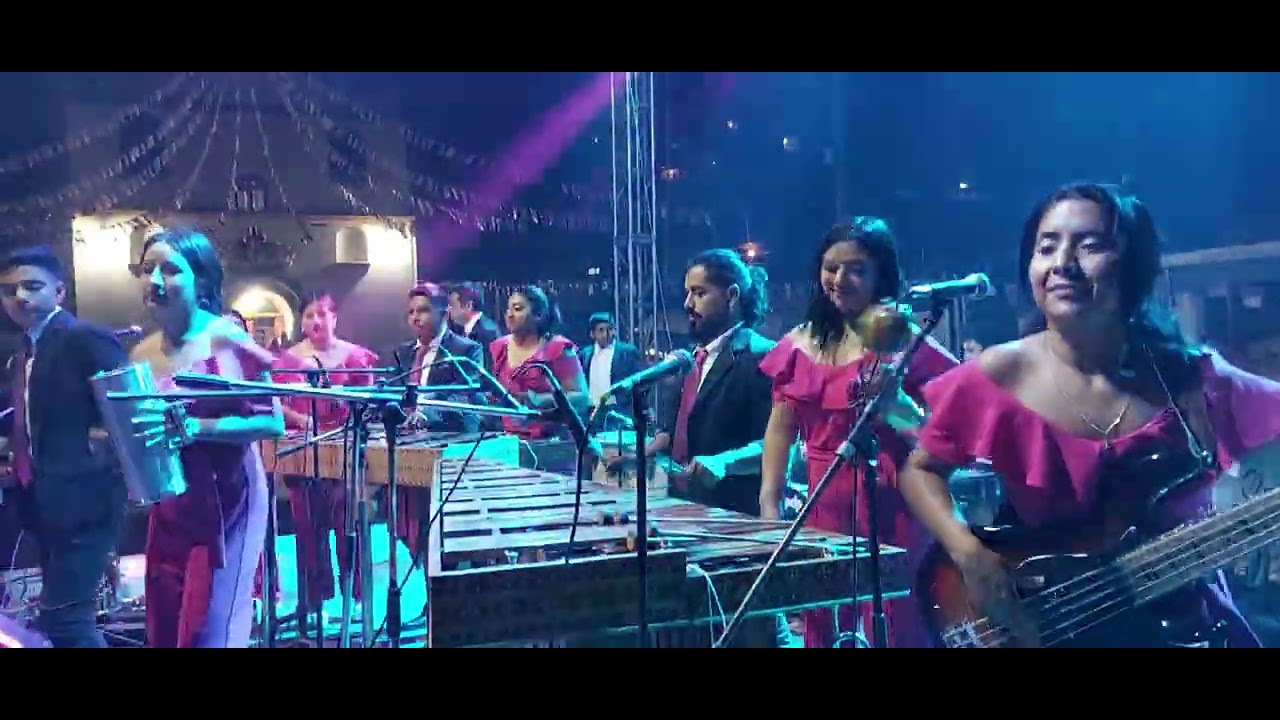 Feria San fernando Huixtan Chiapas - YouTube