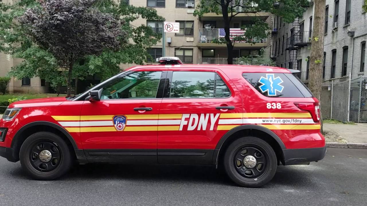 New FDNY EMS Paramedic Flycar On Scene Of A 1060 In The Bronx, New York ...