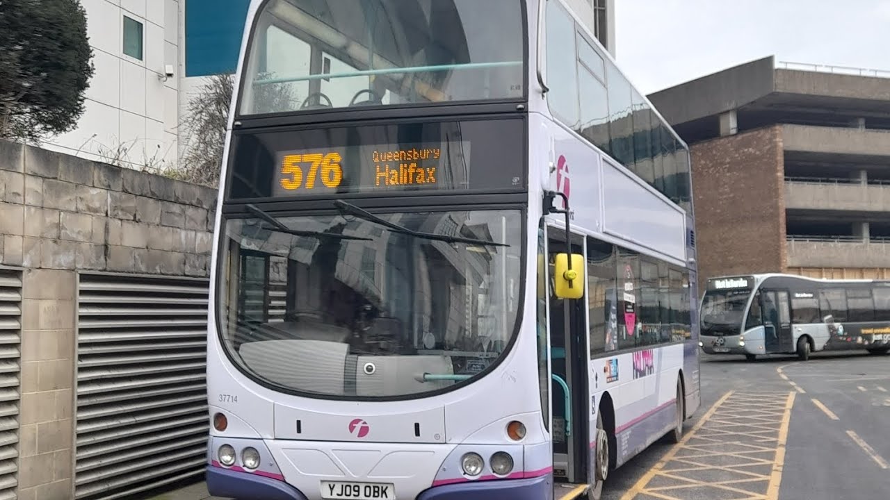 *Runnig late Thrash, hillclimb* First Halifax 37714 on 576 - YouTube