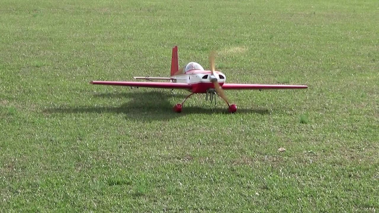 MidWest Extra 300 - YouTube
