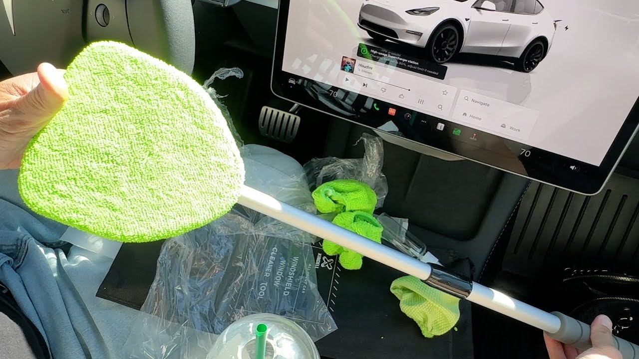 WORTH IT? XINDELL Extra-Long Car Window Cleaner! - YouTube