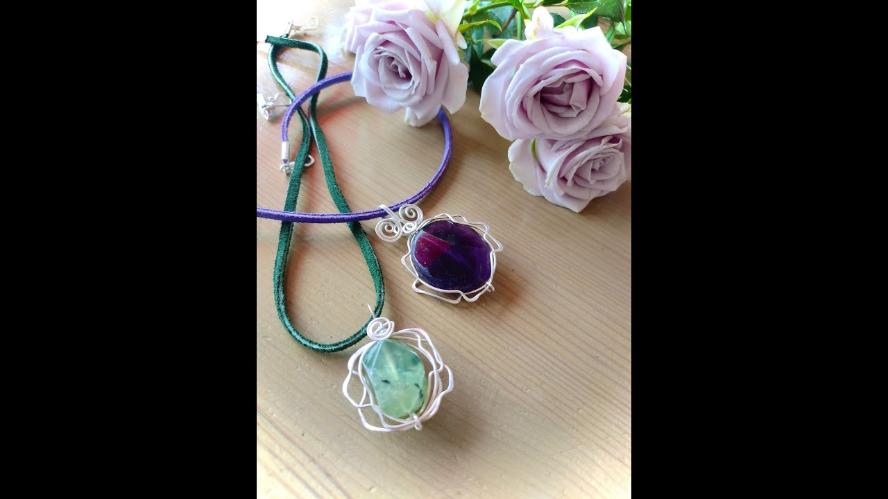 FRILLY WIRE BEAD FRAME - YouTube
