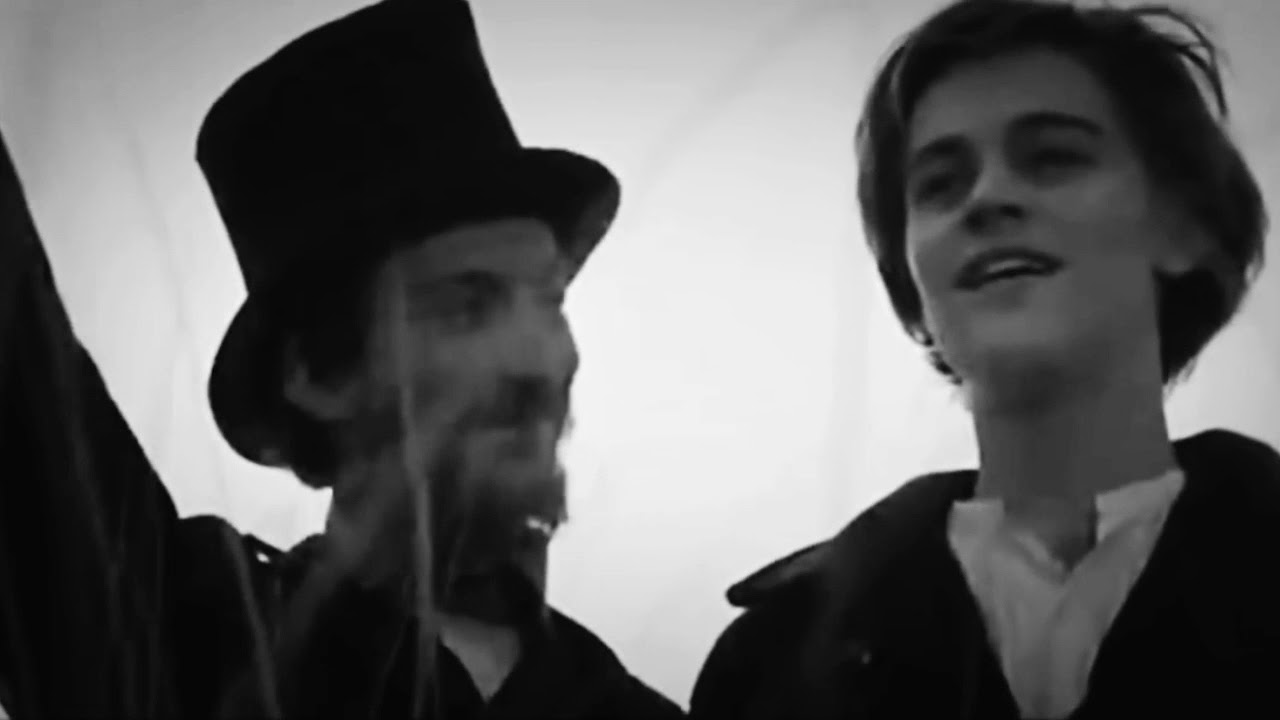 Arthur 💗 Paul | Total Eclipse 🌙 - YouTube