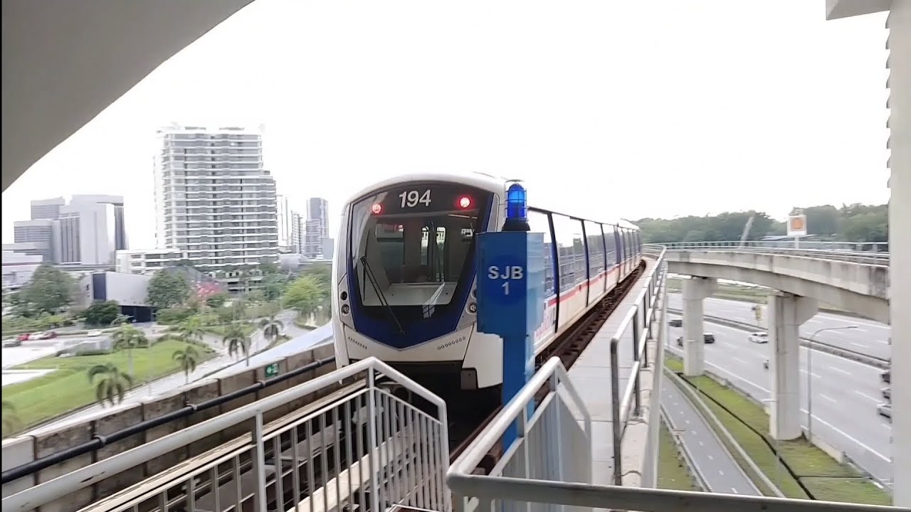 🇲🇾 LRT Kelana Jaya Line | Set 94 departing at Subang Jaya station - YouTube