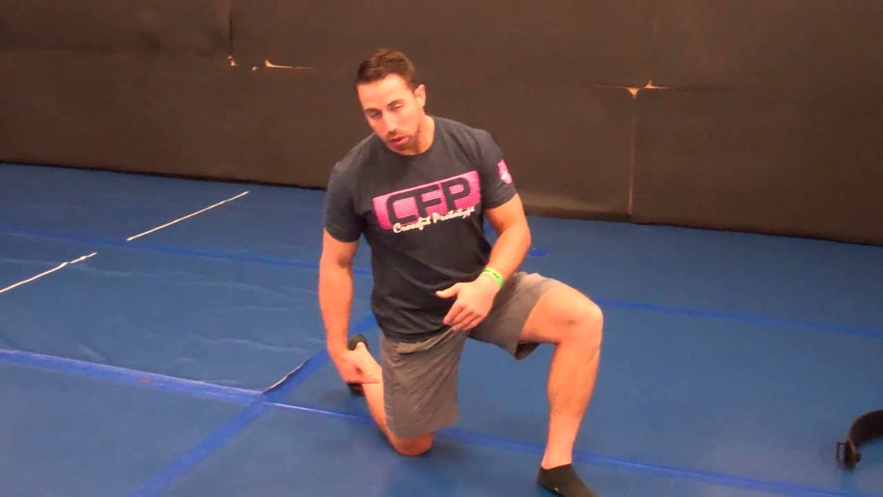 Rocking Hip Flexor Stretch - YouTube