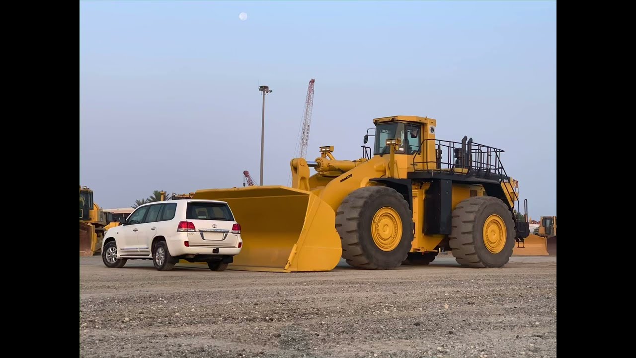 One of the most biggest Wheel Loader in the world, Komatsu WA800 wheel ...