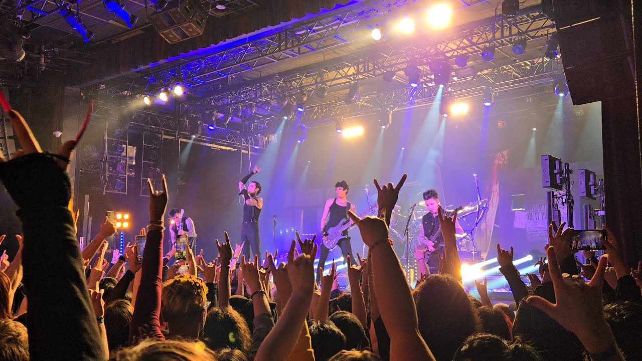 Black Veil Brides - BLEEDERS TOUR NY 05/15/2024 - YouTube