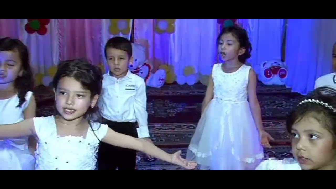 Bitiruv kechasi uchun "Xayr bog'chamiz" ashulasi - YouTube