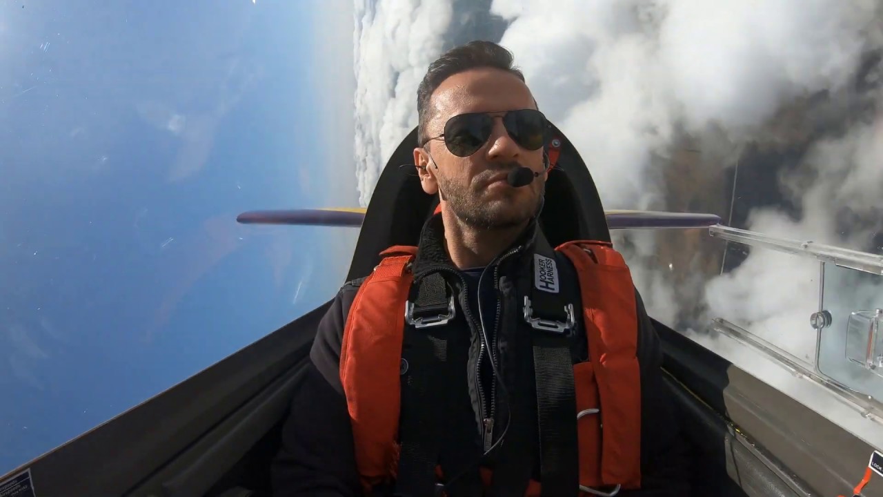 How to do Crazy lomcovak maneuver in Extra 300L - YouTube