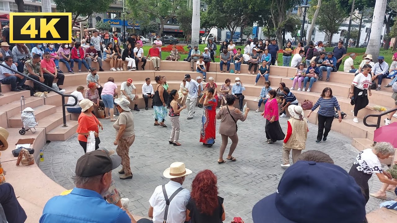 【4K】Dancing in "PARQUE KENNEDY" | LIMA PERÚ | Bailando en el Parque ...