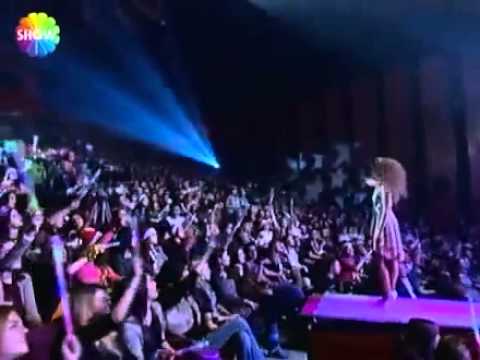 Hadise Sil Baştan 2012 Yılbaşı Özel Konseri Canlı