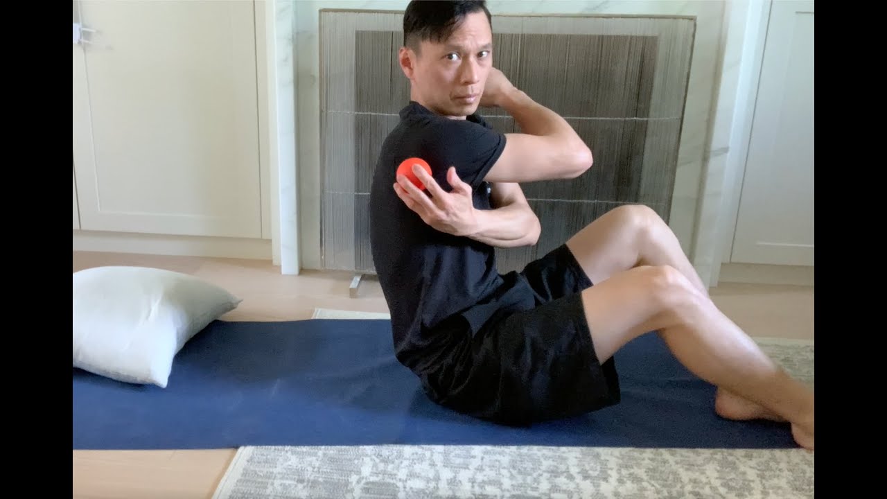 Shoulder Injury Recovery - Rotator Cuff Ball Release - YouTube