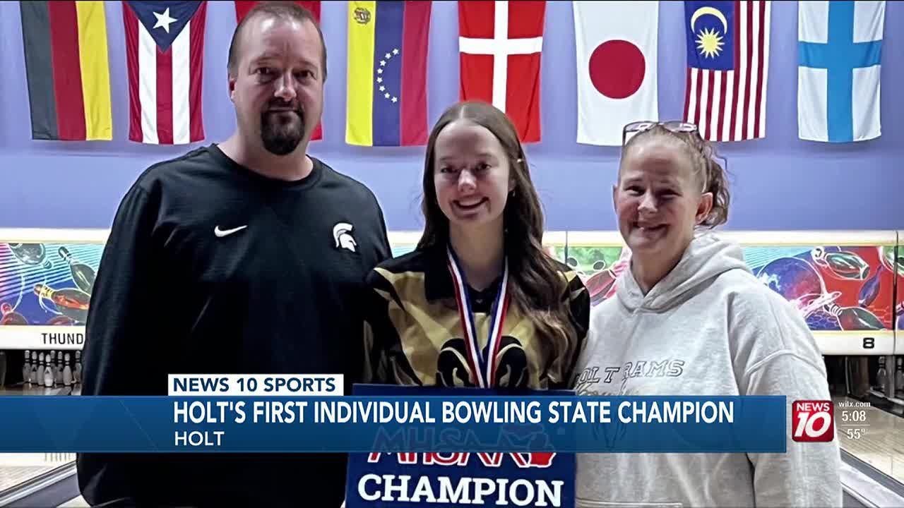 Emma Cadwell wins Holt's first individual bowling state championship ...