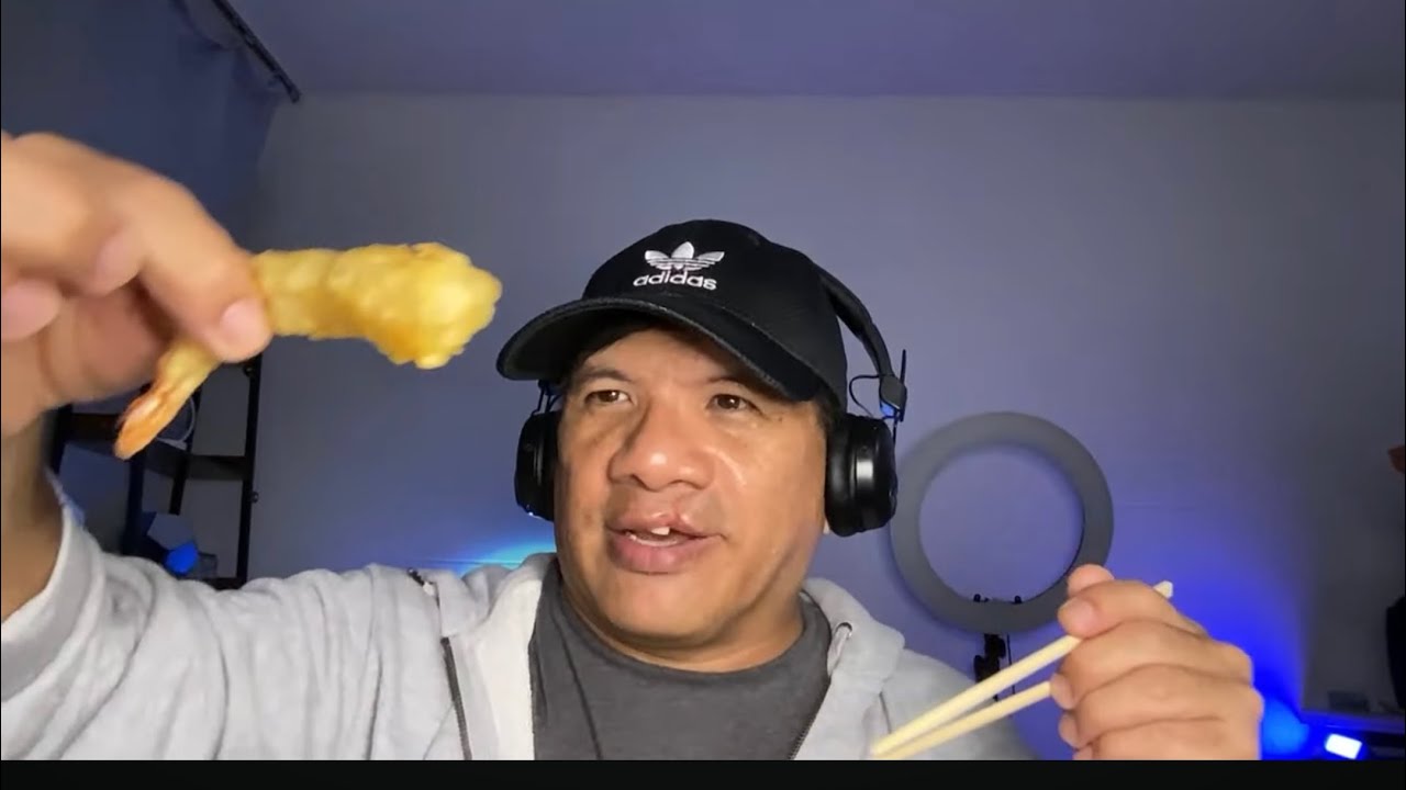 Just me eating my dinner. (live) - YouTube