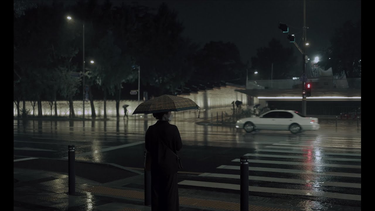 【4K UHD】 SEOUL WALK - Walking alone on a rainy night in Seoul - YouTube