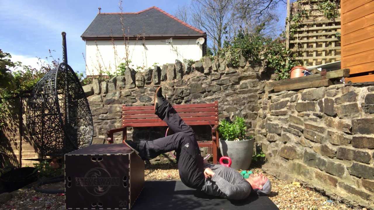Plyo box single leg glute raise - YouTube