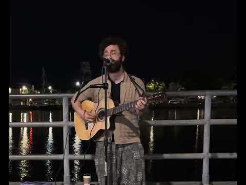 Izzet’le Yaşamak, Kazım Koyuncu - Ayrılık Şarkısı , New York’ta Sokak müziği,
