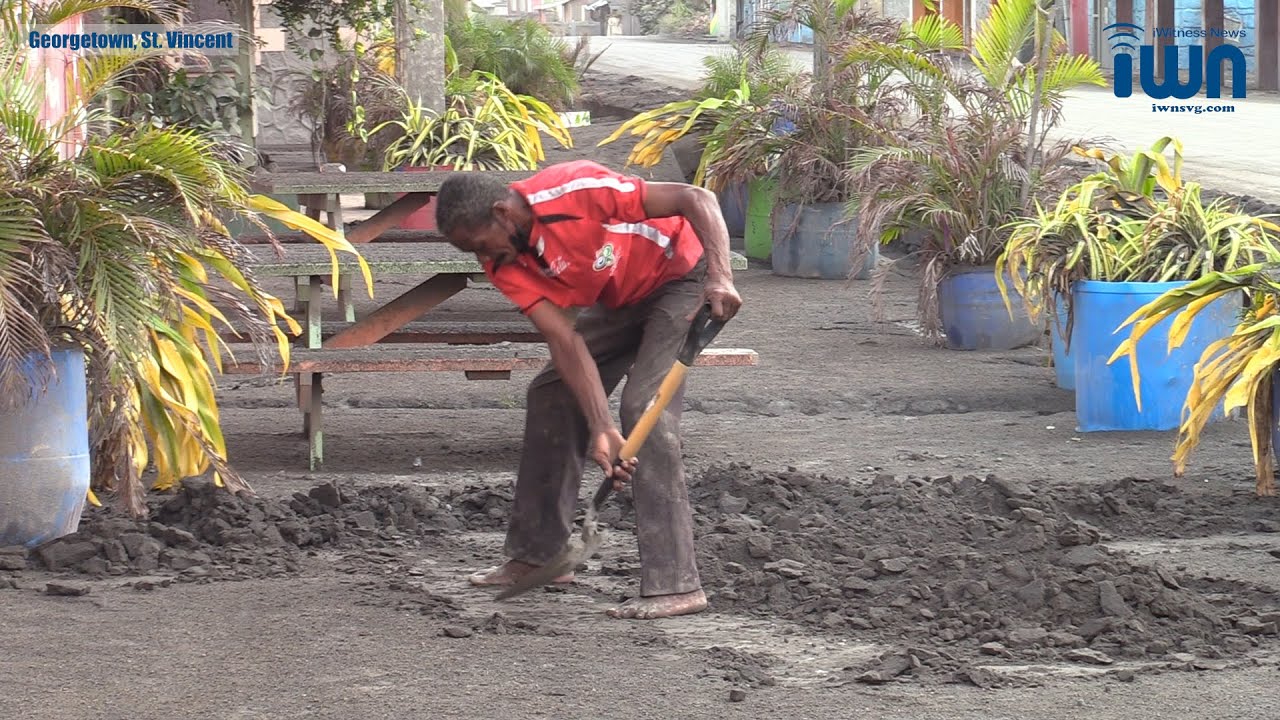 Volcanic ash turns to ‘concrete’ in Georgetown - YouTube