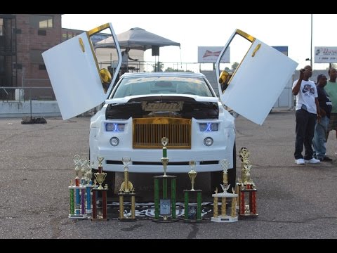 Veltboy314 - Chrysler 300 Phantom on 32's