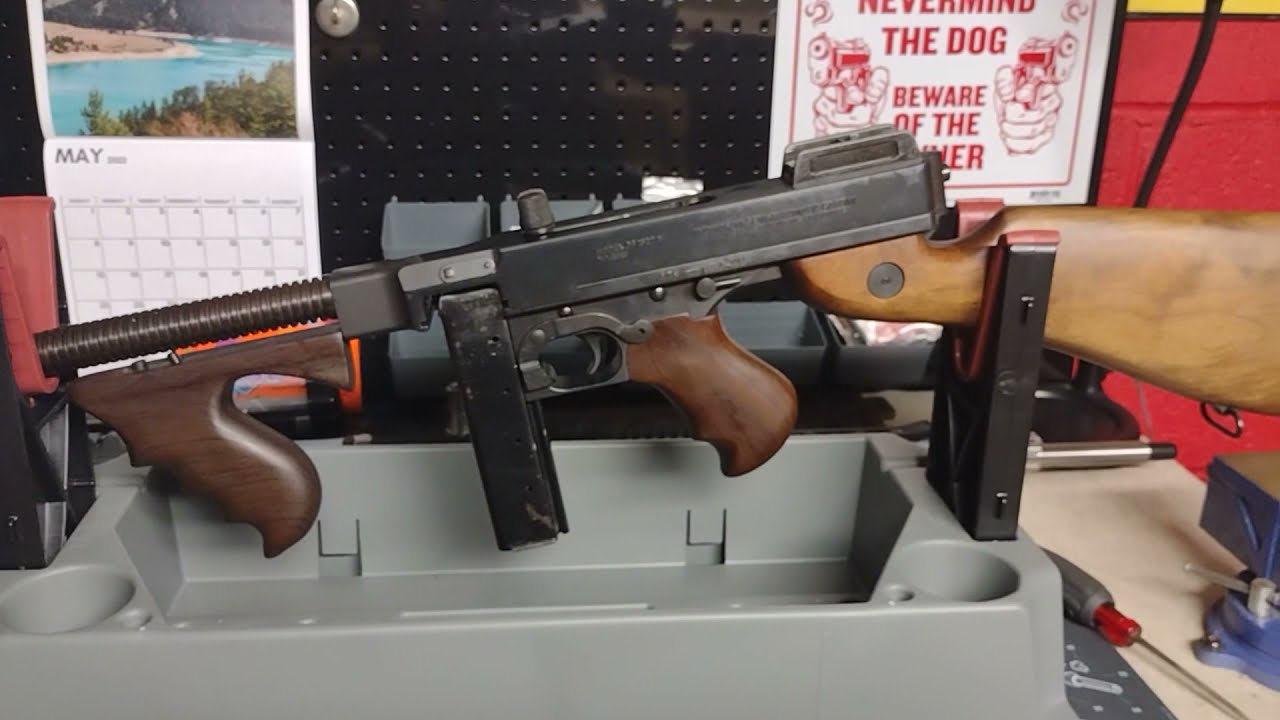 Thompson Model 1927 A1 Field Strip And A Look At A Commando Mk3 - YouTube