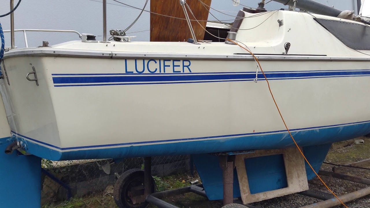 Reinell 26 Escape - Lucifer kívülről - YouTube