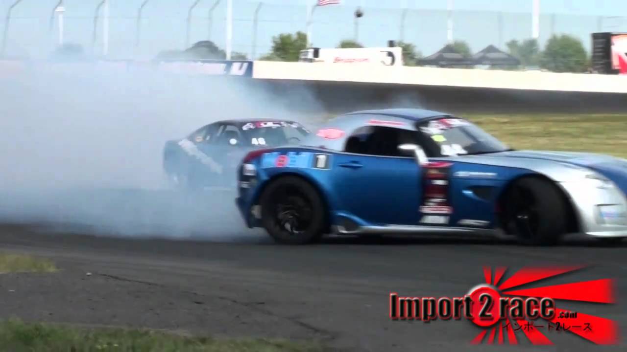240sx vs Pontiac Solstice turbo Drifting @ XDC - YouTube