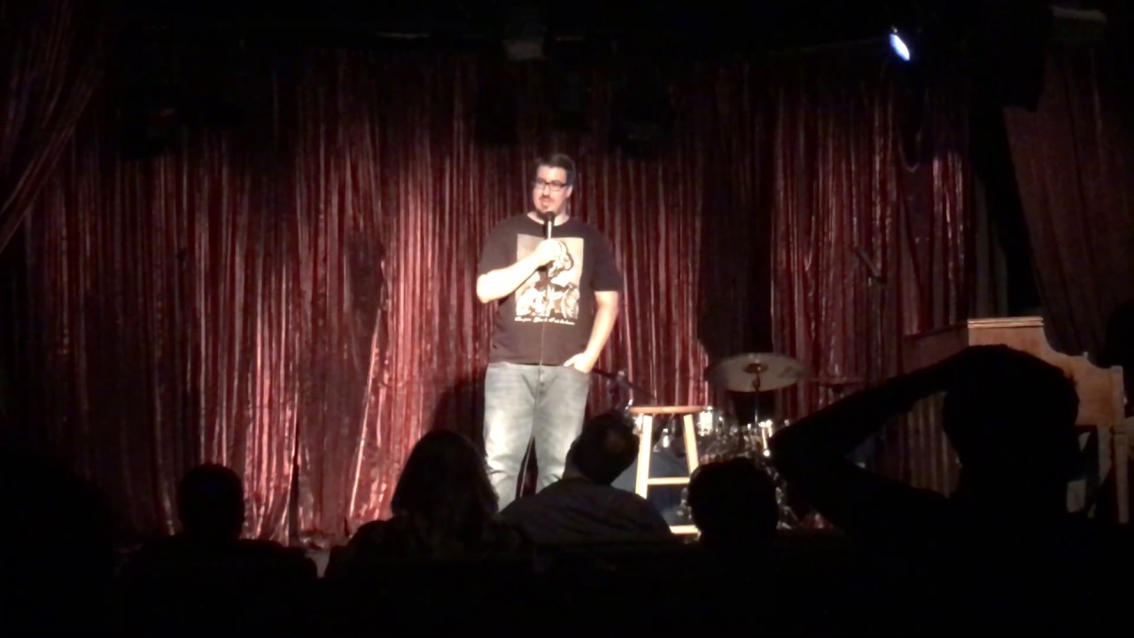 Jeremy Long DIES on stage! - YouTube