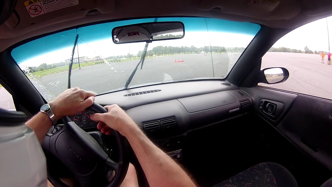 1998 Plymouth Neon Expresso autocrossing with CDC at Waldorf on 9/8 ...