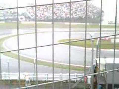 2007 F1日本GP 雨の富士スピードウェイ スタート直後 1コーナークラッシュ ! 2007 F1 japan GP in fiji ...