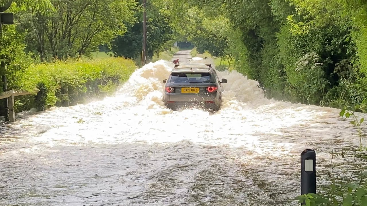 Barston Village Floods || vehicles vs Flooded road compilation || #26 ...