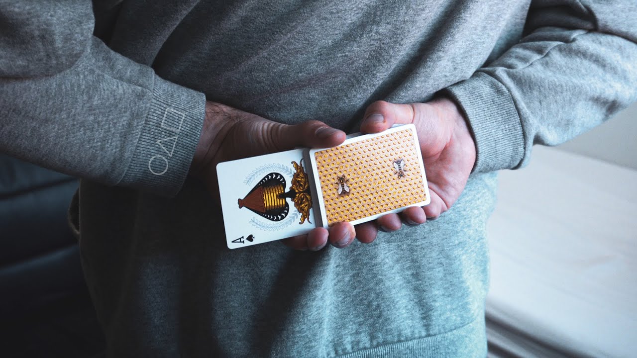 Red Light, Green Light - Astonishing Card Trick TUTORIAL - YouTube