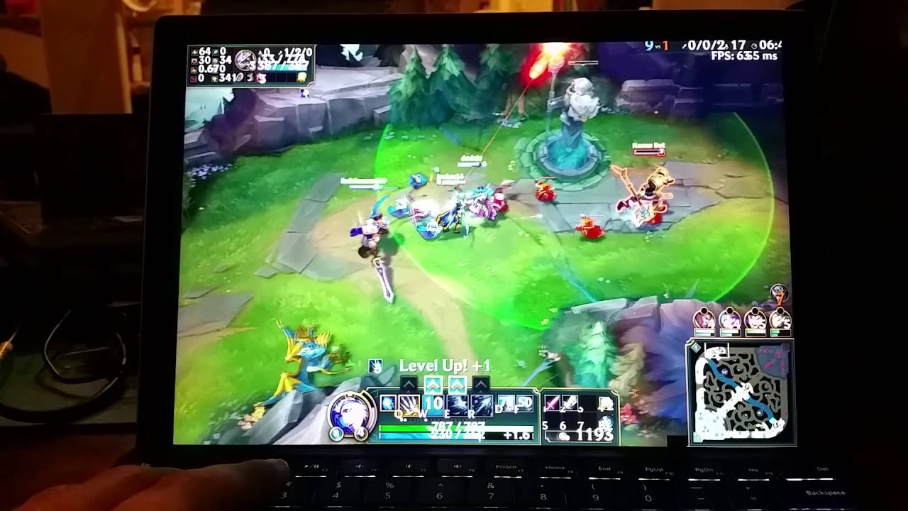 League of legends (LOL) on Surface Pro 4 i7 8gb - YouTube