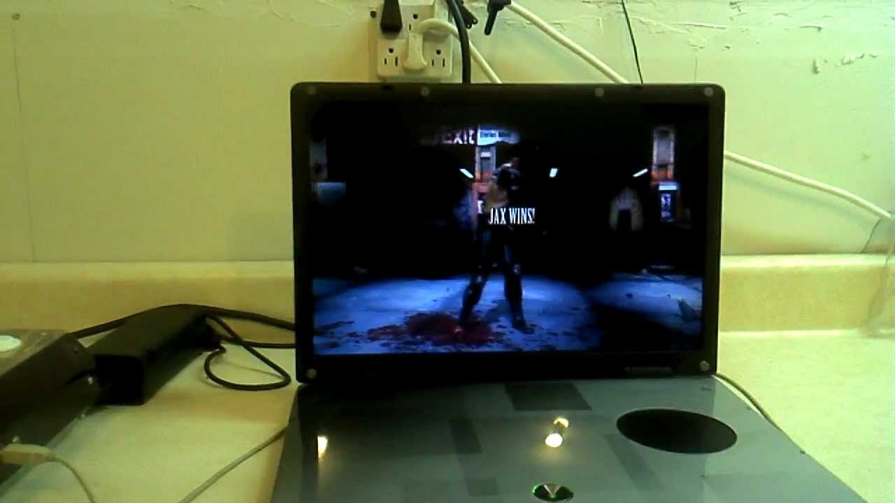 new Xbox 360 laptop gameplay - YouTube