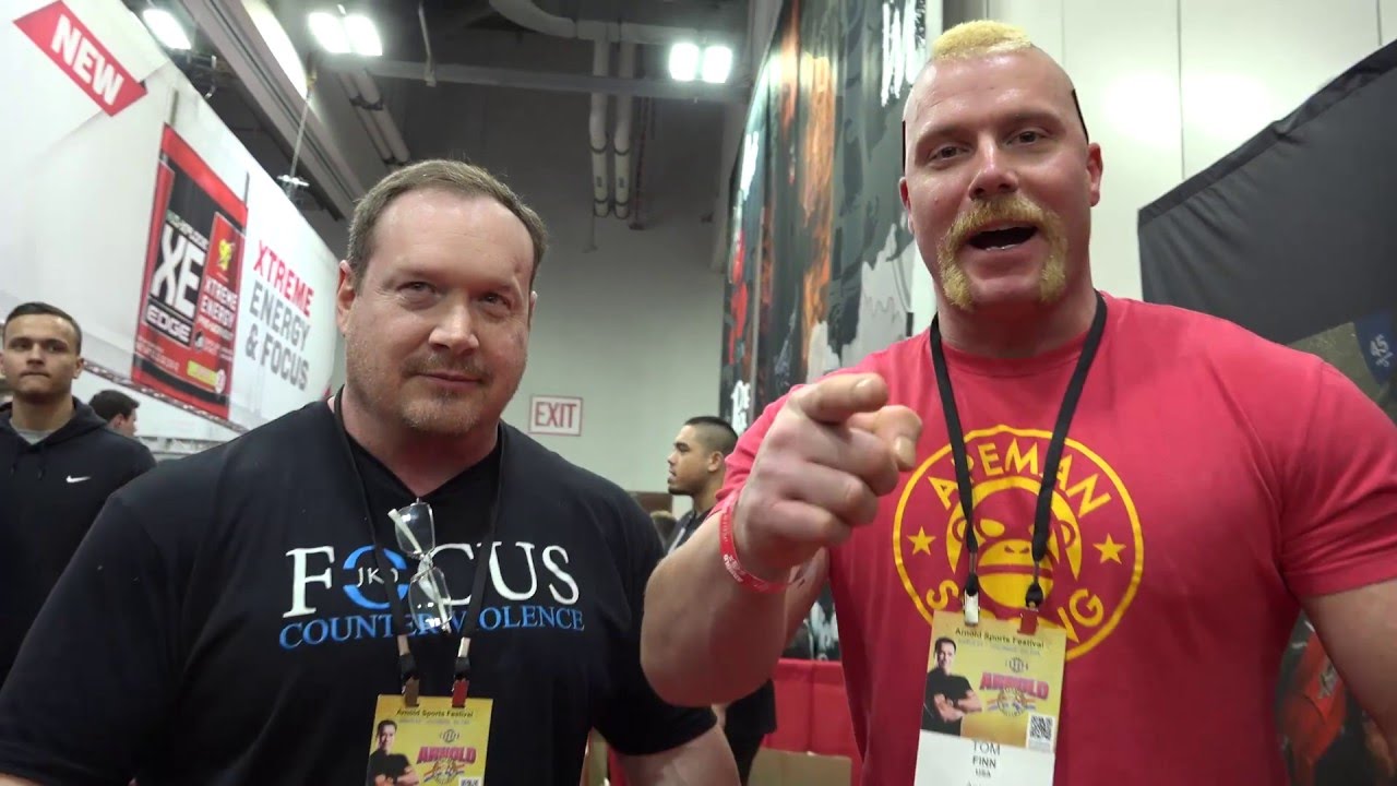 The 2016 Arnold Expo: MARK BELL'S SLING SHOT BOOTH - YouTube