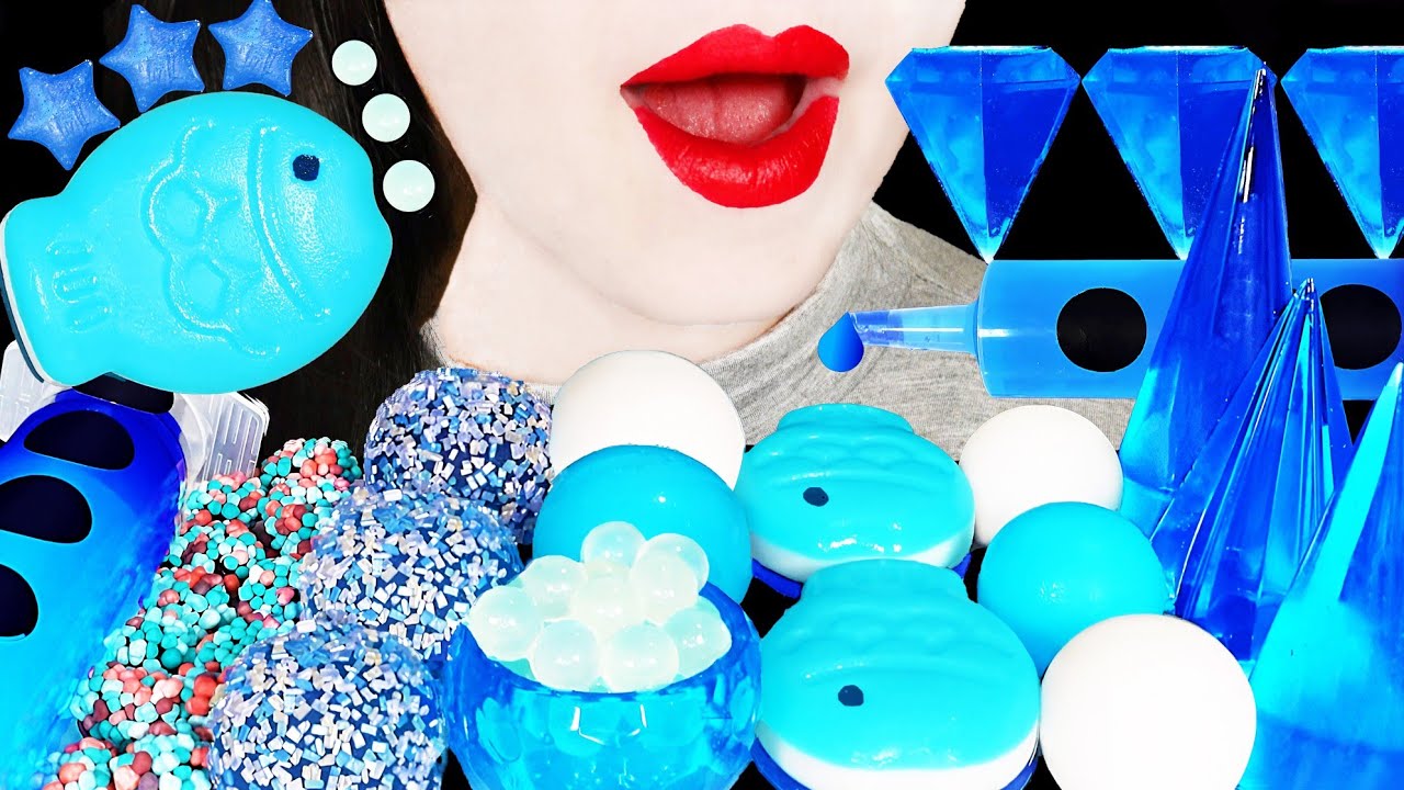 ASMR BLUE DESSERTS* MUKBANG EYEBALL GUMMY ROCK CANDY NERDS ROPE POPPING ...