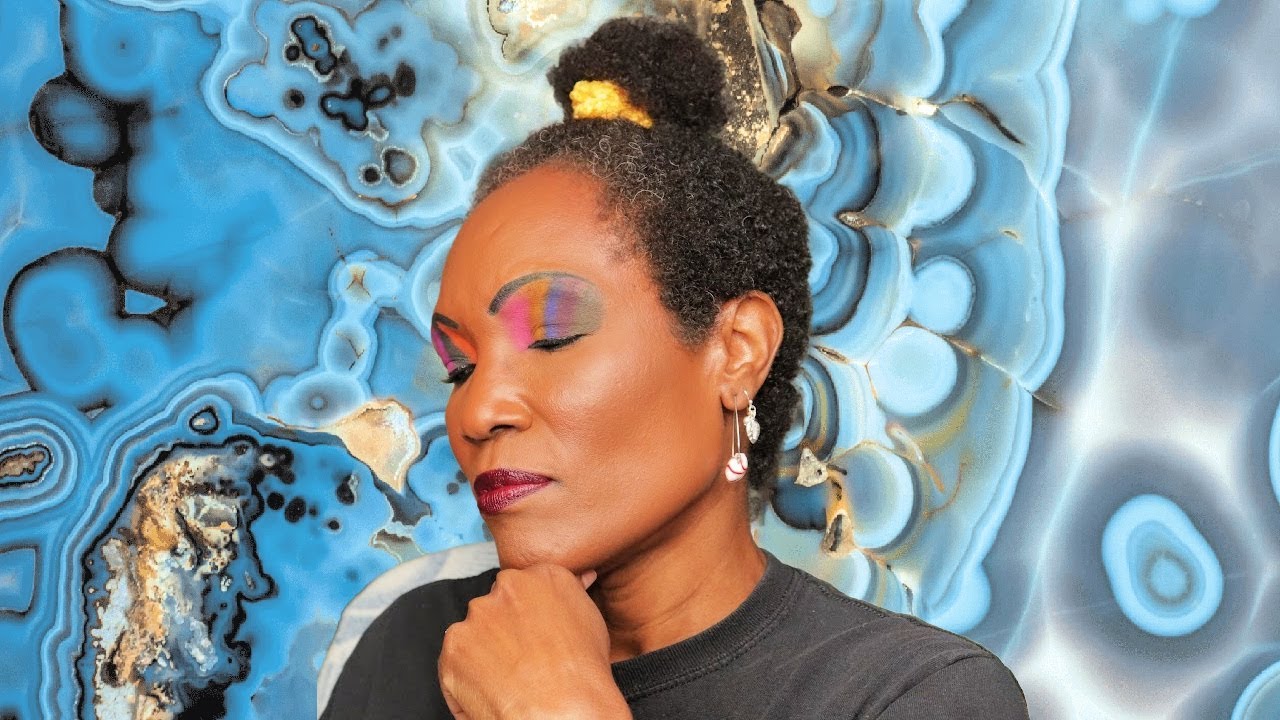 EYESHADOW MATTES MAKEUP LOOK - YouTube