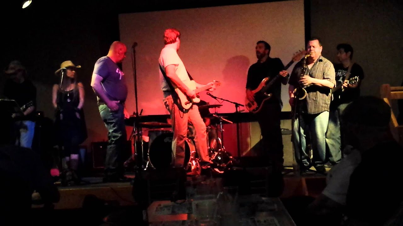 James Deely and The Valients - YouTube