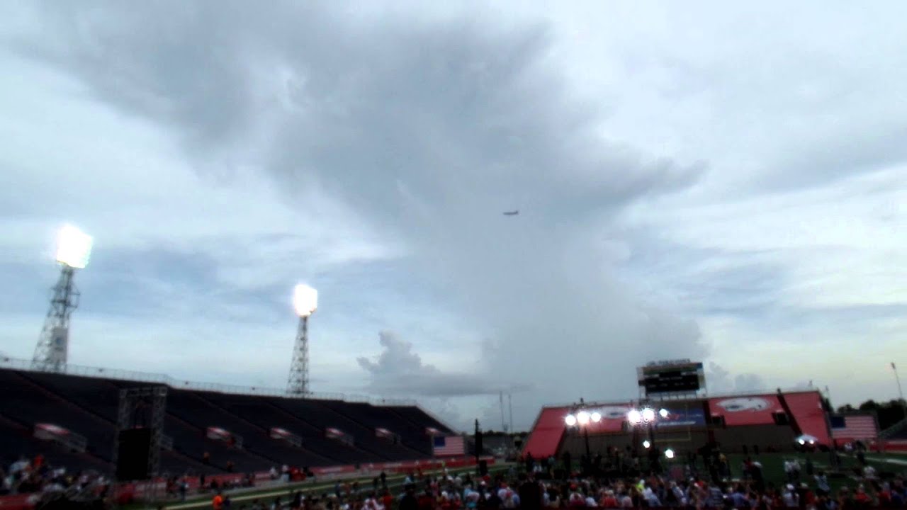 Donald Trump flyover at Mobile Alabama - YouTube