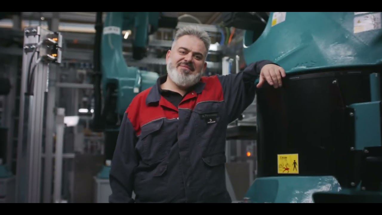 DRÄXLMAIER Group: a story of character (deutsch) - YouTube