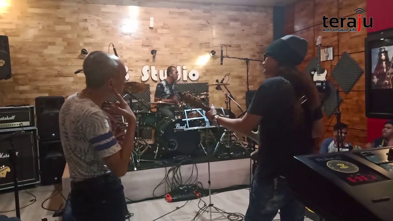 Latihan Pra Konser 25 Tahun Band Arwana - YouTube
