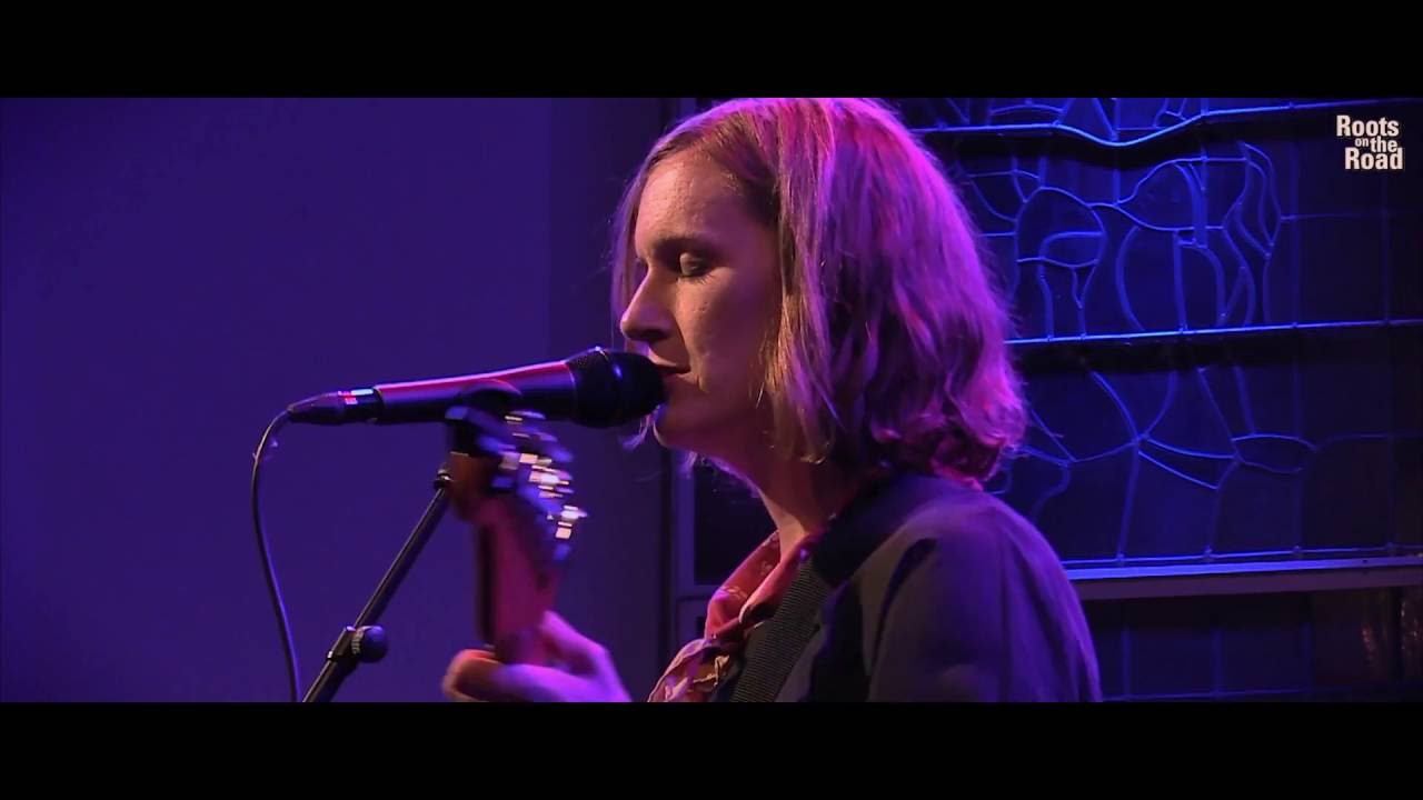 Laura Gibson Band - The Last One - YouTube