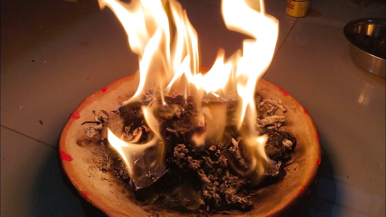 Ashtmi per havan (Mere Naye Ghar me Pehli Bar) Navratri ki Ashtami par ...