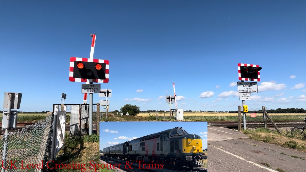 Beald Drove Level Crossing, Cambridgeshire - YouTube