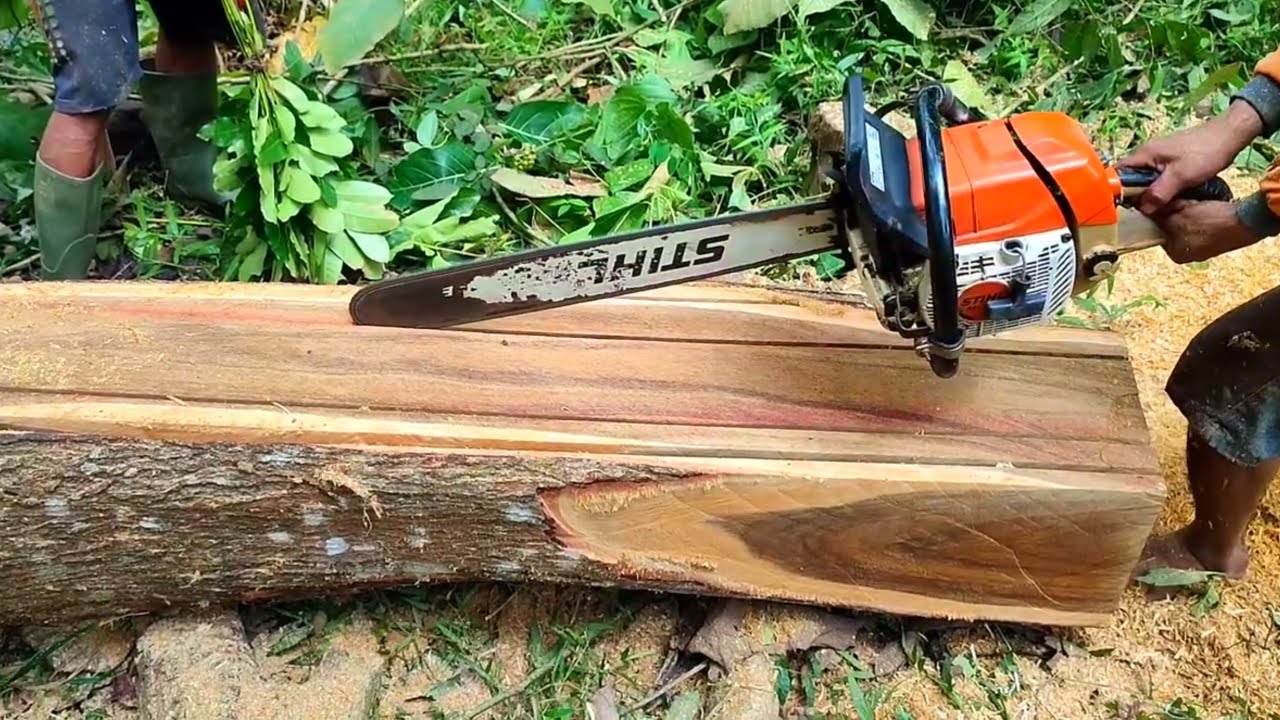 MANTAP,galih kayu istimewa Ketrampilan operator chainsaw membuat bahan ...