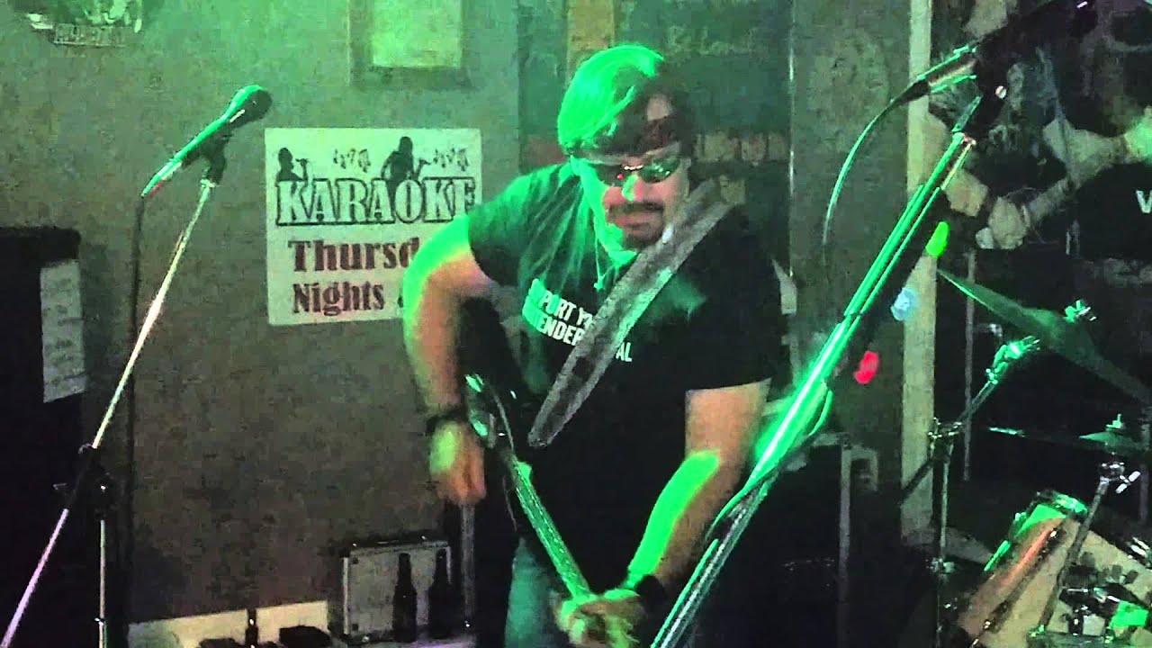 Johnny Collier @X-roads -Honky-tonk Badonkeydonk - YouTube