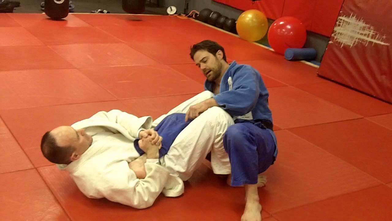 Inverted Heel Hook Defense - YouTube