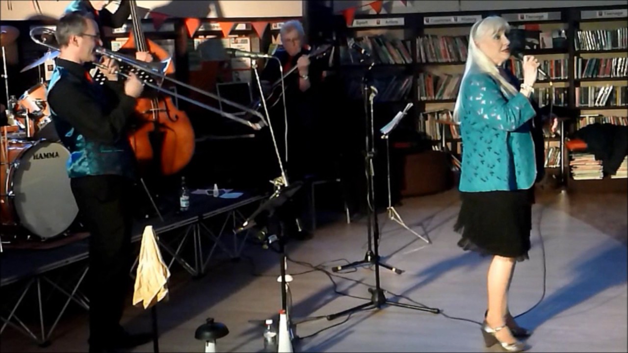 Veronica Walker & The Chase Jazzmen : Sunny Side Of The Street - YouTube